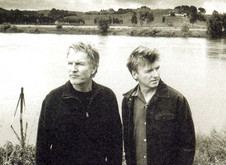 Finn Brothers, 2004: Sibling Revelry - Article | AudioCulture