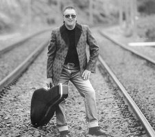 Johnny Devlin - Person | AudioCulture